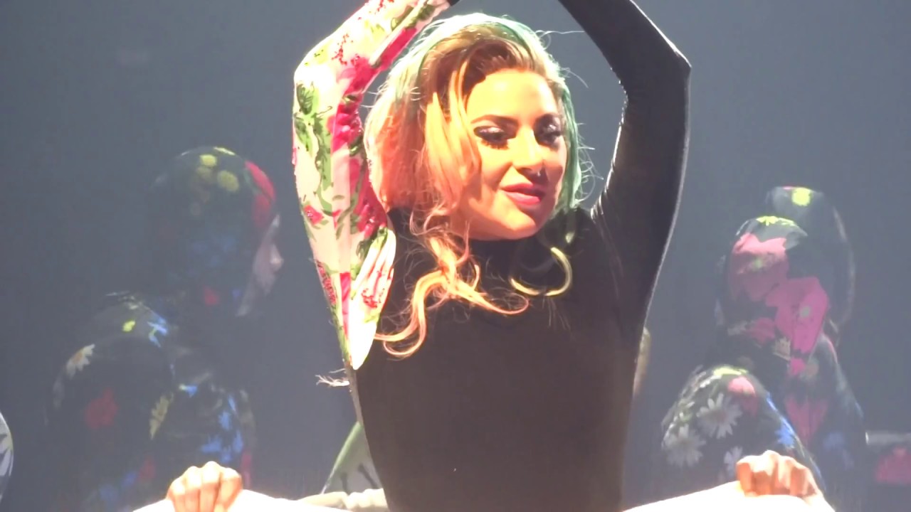Lady Gaga in Indianapolis - Reviewed - Onstage Magazine.com