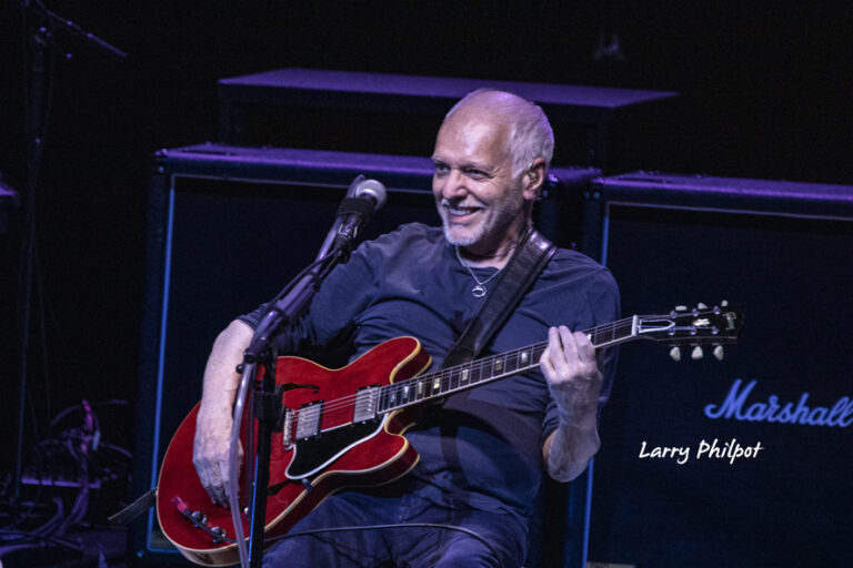 Peter Frampton Rocks the House at the PNC Pavilion in Cincinnati ...